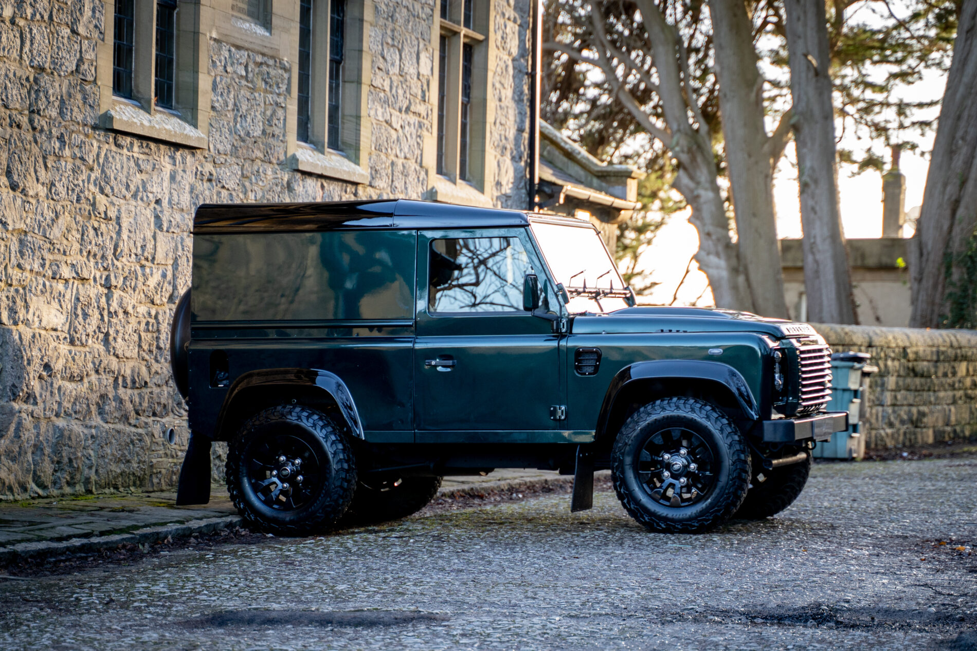 2012 Land Rover Defender 90 2.2 TDCi Hard Top 1 Owner & Only 46,000 ...