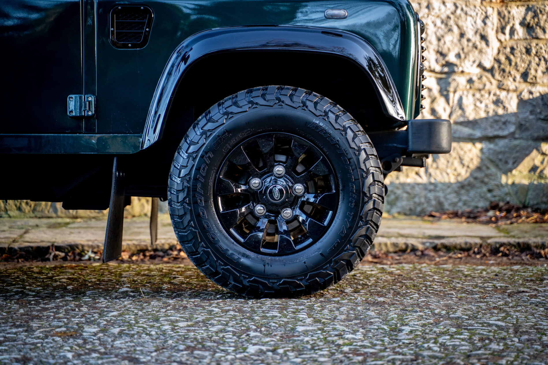 2012 Land Rover Defender 90 2.2 TDCi Hard Top 1 Owner & Only 46,000 ...